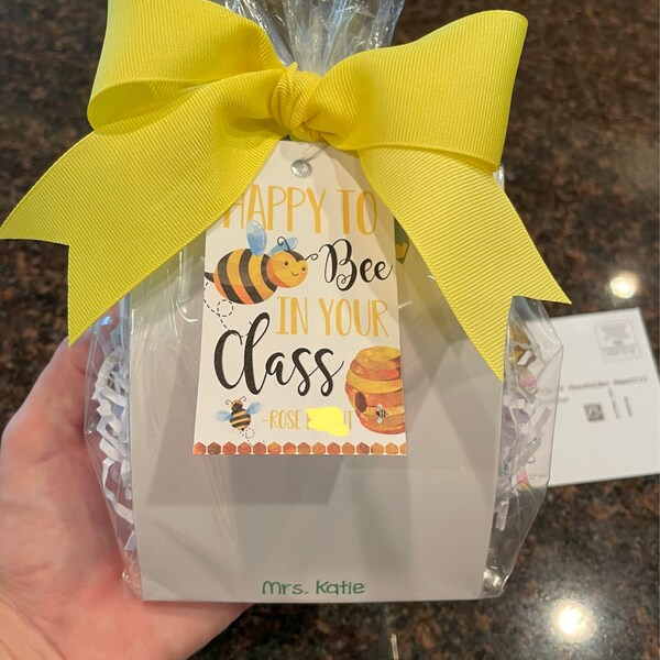 Back to School Teacher Printable Gift Tag, Happy to Bee in Your Class ...