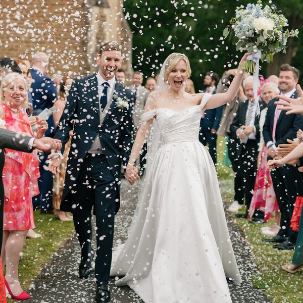 Biodegradable Wedding Confetti - White & Cream Confetti Circles, Bulk ...