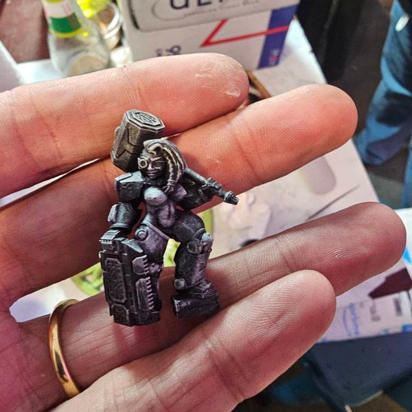 Ellen Pin up Statue Model Kit by Torrida Minis - Etsy