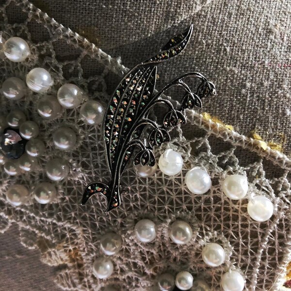 Antique Victorian 9ct Gold Ruby Shield Bar Brooch - Etsy