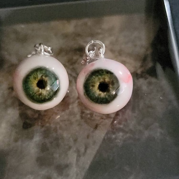 Handcrafted Resin Eyeball Jewelry Eyeball Necklace Gothic Charm ...