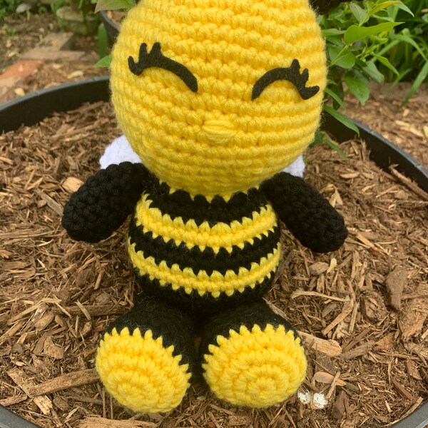 Hatching Bumblebee Crochet Pattern, Bee Pattern - Etsy