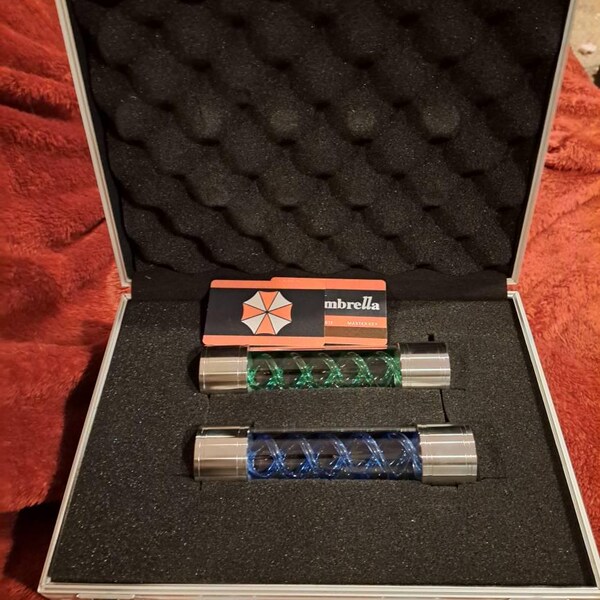 Umbrella Suitcase T Virus Vial Display Case Cosplay Resident Evil Prop ...