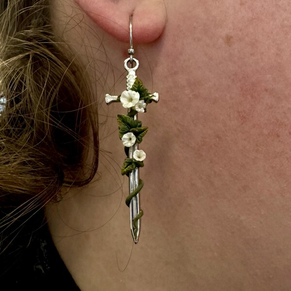 Beating Heart Gothic Anatomical Heart Ring, Fantasy Polymer Clay ...