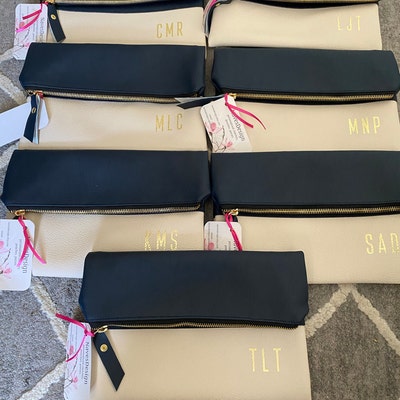 Set of 7 Monogrammed Clutches / Bridesmaids Gift / Personalized Clutch ...