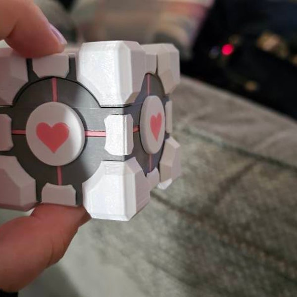 Portal Companion Cube LED Light-up Gift Box, Decor, Gaming Prop ...