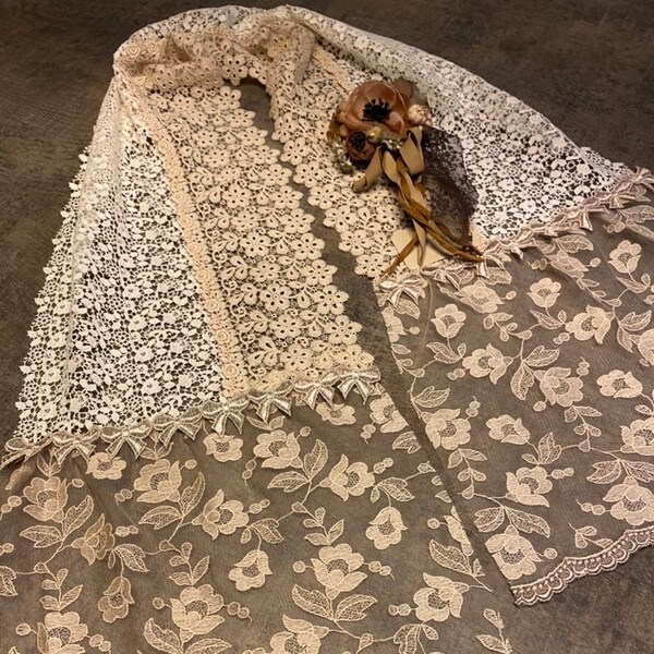 A Long Antique Black Lace Stole/shawl. Damaged. - Etsy