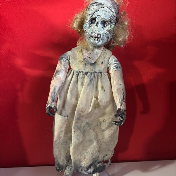 Horror Dolls, Goth Dolls, Creepy Dolls, Graven Decay, Gothic Home Decor ...