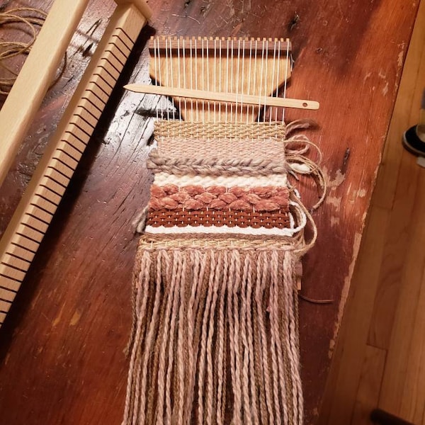 The "minnow" Small Hand Held Loom - Etsy