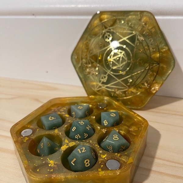 Custom Dice Holder/tray & Matching Dice, Gift for Him, Dnd Dice Holder ...