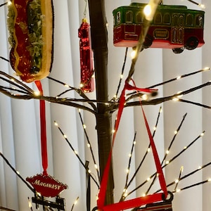 Christmas Bulb Enamel Pin Light up Your Lapel With Our Vintage, Retro ...