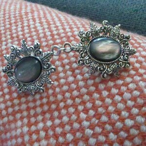 Necklines Closing, Sweater Pin, Sweater Clip, Locking Clip, Cloak Clip ...