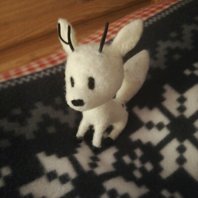 Custom: Felted Deerfox Inspired by Hilda's Twig Order Your Own - Etsy