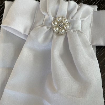 Ready Tied White Riding Stock Tie Dressage/hunting/eventing/show - Etsy UK