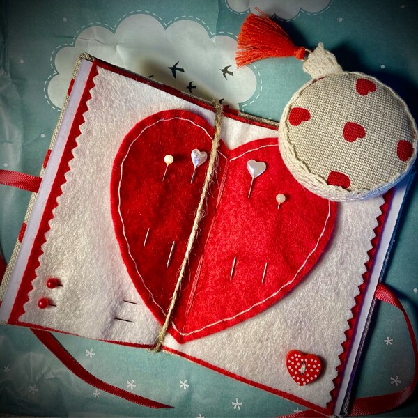 Strawberry Needle Case With Scissor Pocket / Handmade Needle Book - Etsy