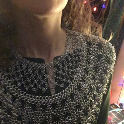 Mini Chainmail Statement Necklace, Byzantine and Pearl - Etsy