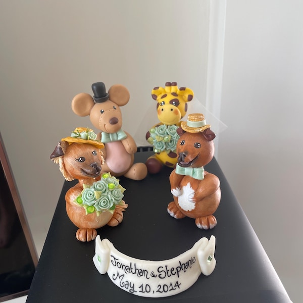 Wedding Bee Cake Topper, Bumble Bee Cake Topper, Hugging Bride and ...