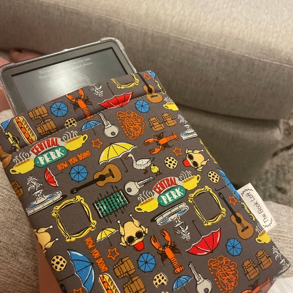 Kindle Paperwhite Sleeve Padded Friends Kindle Sleeve - Etsy