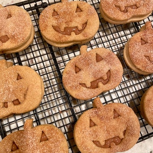 Bumble Bee Wasp Shape Cookie Cutter Biscuit Pastry Fondant | Etsy