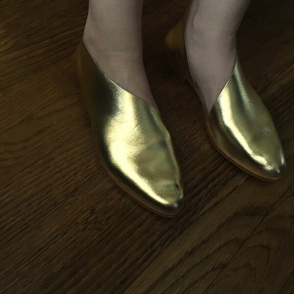 The Sandy. Classic Gold || Handmade Shoes, Minimal and Soft || Made to ...