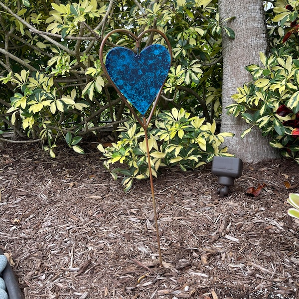 Blue Heart Disc Garden Stake, Plant Stake, Garden Decor, Landscape ...
