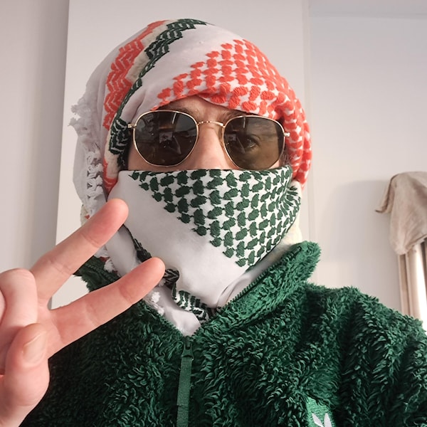 Original Kufiya From Palestine | Colored | Kuffeyeh, Kufiya, Hatta ...