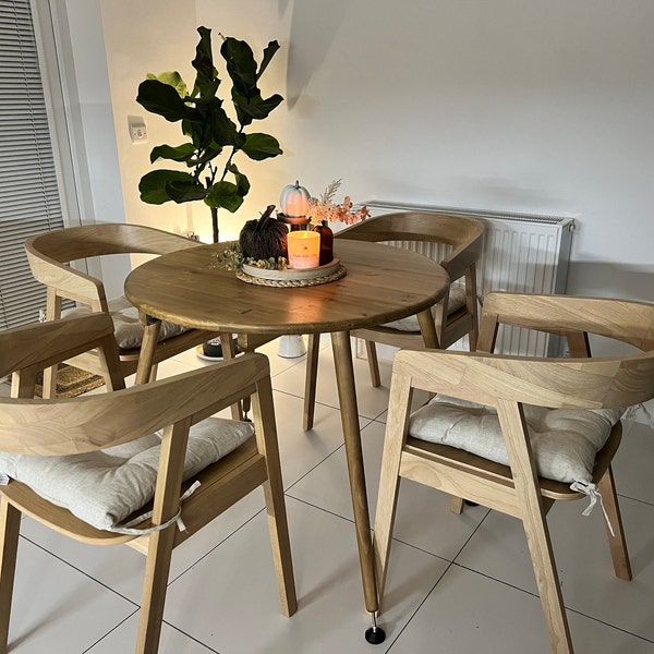 Extending Extendable Round Dining Table, Circular, Wooden Legs, Solid ...