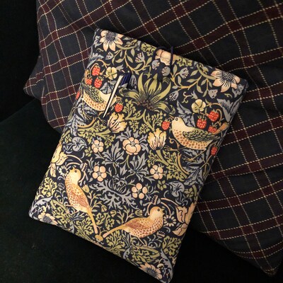 Blue Strawberry Thief Book Sleeve With Closure and Front - Etsy