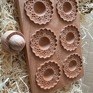 Raviolo Gourmet 7cm Mod. FLOWER Beech Mold for Pasta Fresca. Size 8x8 ...