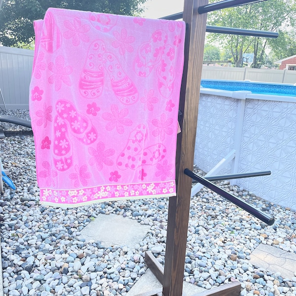 Wooden Pool Towel Rack | Handmade Outdoor Towel Tree Holder for Pool ...