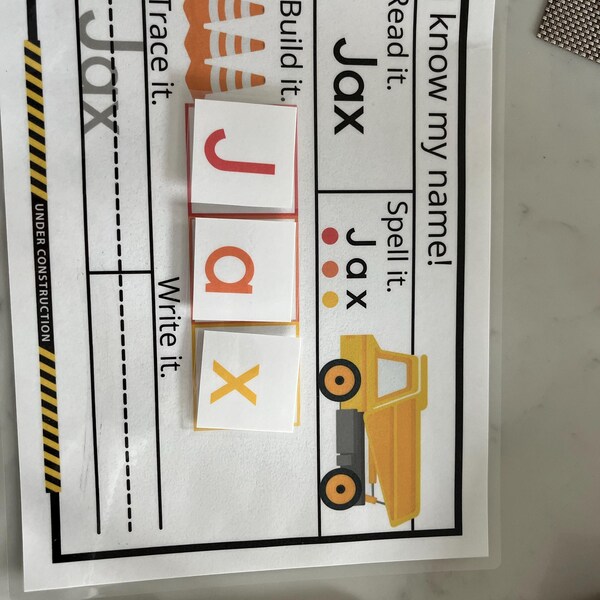 For Classroom Use. Dry Erase Name Mat, Learn to Spell and Write Name ...