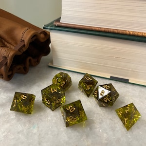 Moonbeam, Clear Polyhedral Sharp Edge Dnd Gem Dice Holographic ...