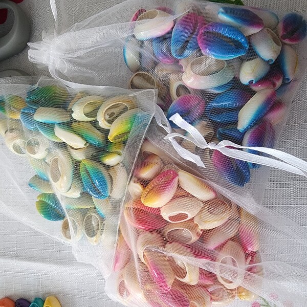 20 Painted Cowrie Shells, Beads for Jewelry Making, Rainbow Shell Beads ...