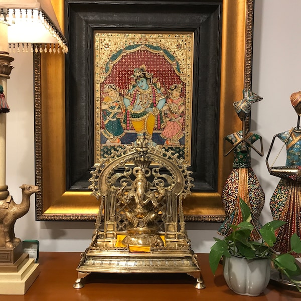 Majestic Brass Throne Handcrafted With an Exquisite Temple Frame ...