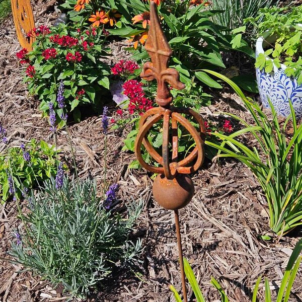 Rusty Flowers Set of 40, Flowers Garden Decor, Metal Garden Decor ...