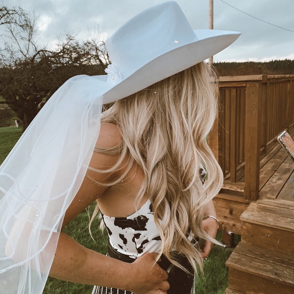 Cowboy Hat Veil | Country-western Bachelorette Party Veil | Cowgirl Hat Bridal Veil | Nashville ...