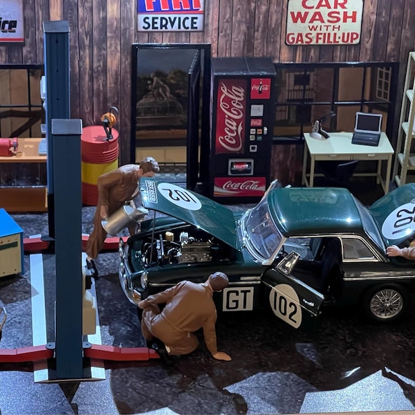 Scale 1:43 Diorama Rusty Containers Garage With Second Floor Diorama ...