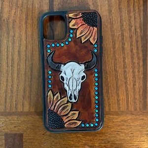 Custom Bullskull Phone Case - Etsy