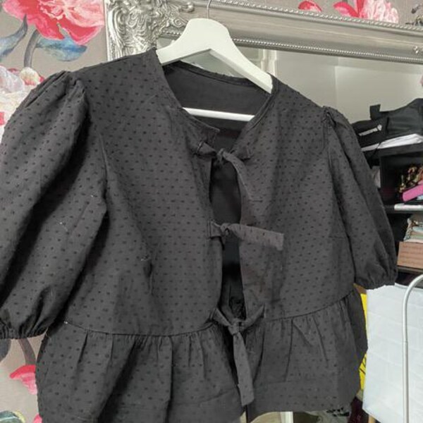 Tie Front Top Pattern With a Ruffle Hem and Puff Sleeve | Summer Top ...