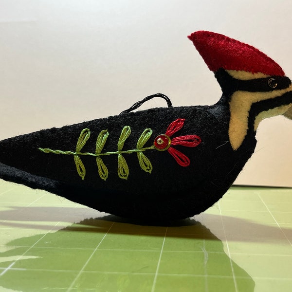 Felt Pileated Woodpecker Ornament Pattern: DIY Sewing (PDF Download) - Etsy