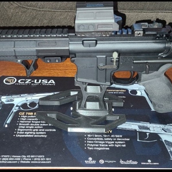 Punisher AR-15 Magwell Stand - Etsy