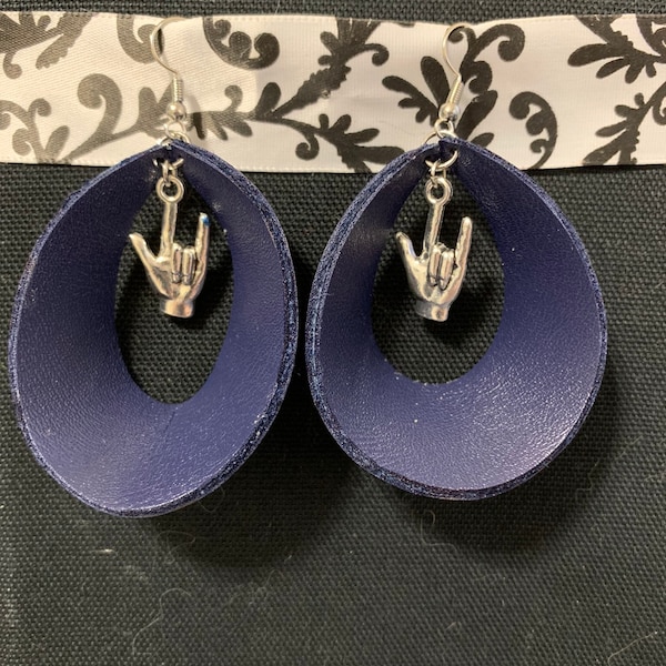 BULK 50 Hand I Love You Symbol Charms Antique Silver Tone M244 - Etsy