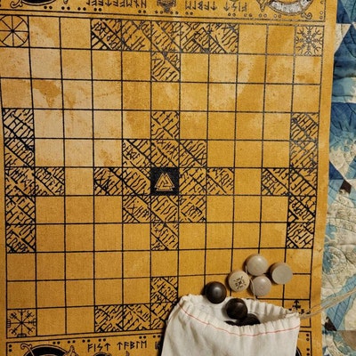 VIKING TAFL GAMES Five Tafl hnefatafl Games on One Board and Choose ...