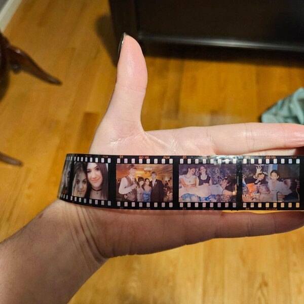 Memory Film Keychain 1-10 Photos - Personalized Camera Roll Gift, 2025 ...