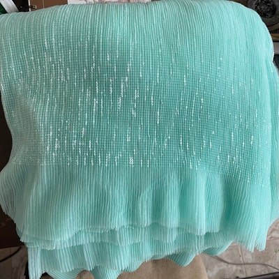 Tweed Fabric Has Gold Thread Weave for Suite, Jacket, Everyday Wear ...