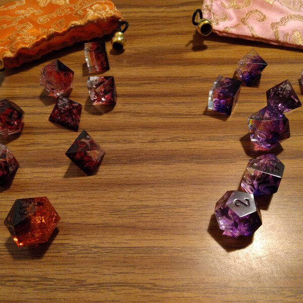 Blighted Blooddrop - Sharp Dnd Dice - Clear - Handmade Resin Dice Set ...