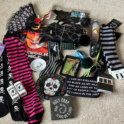 CUSTOMIZABLE MYSTERY Box, Mystery Box for Birthday, Holiday Mystery Box ...