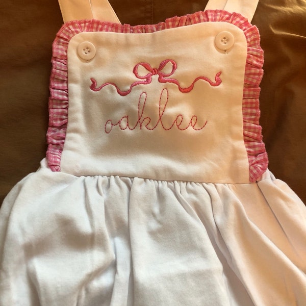 Emma Kate Heirloom Bow Satin Stitch Long Ribbon Frame Border Monogram ...