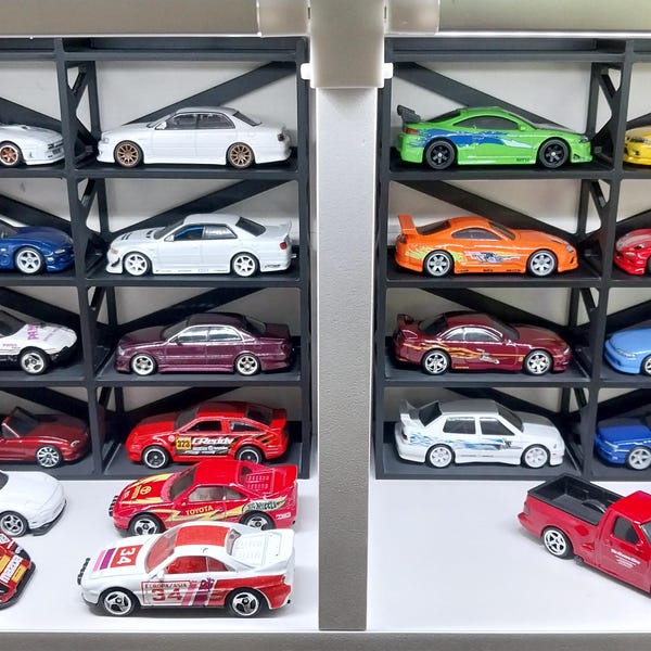 V2 6 Car Tilted Bburago 1:43 1/43 F1 Formula 1 Race Car Display Stand W ...