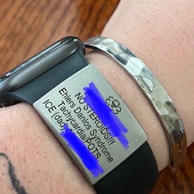 Alert ID Tag for Watch Band, Engraved Apple Watch Safety Plate, Fitness ...